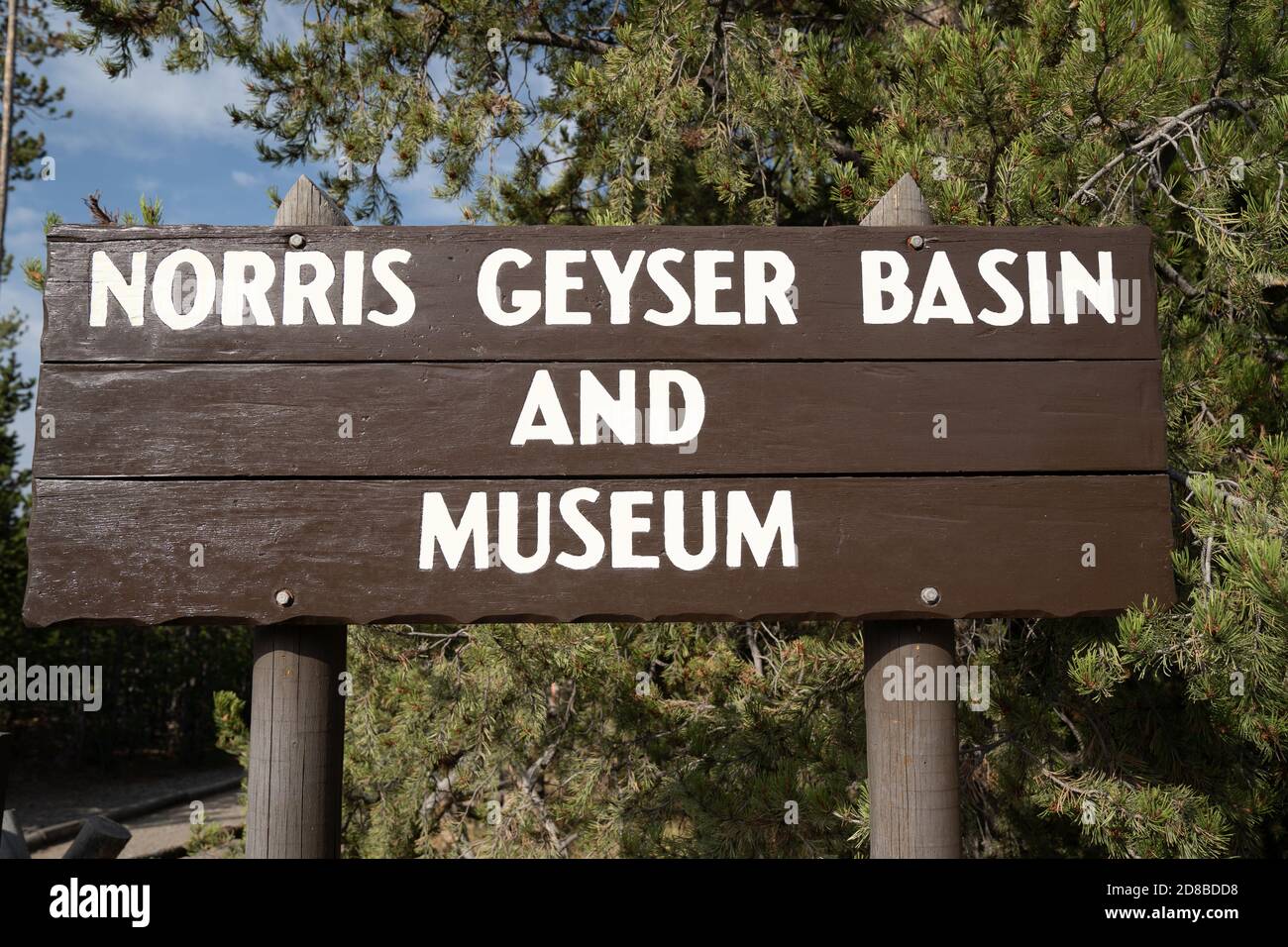 Sign for Norris Geyser Basin and Museum in Yellowstone National Park ...