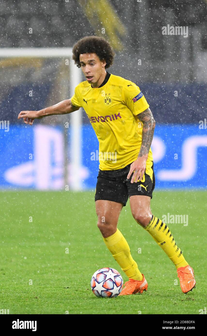 Axel witsel zenit hi-res stock photography and images - Alamy