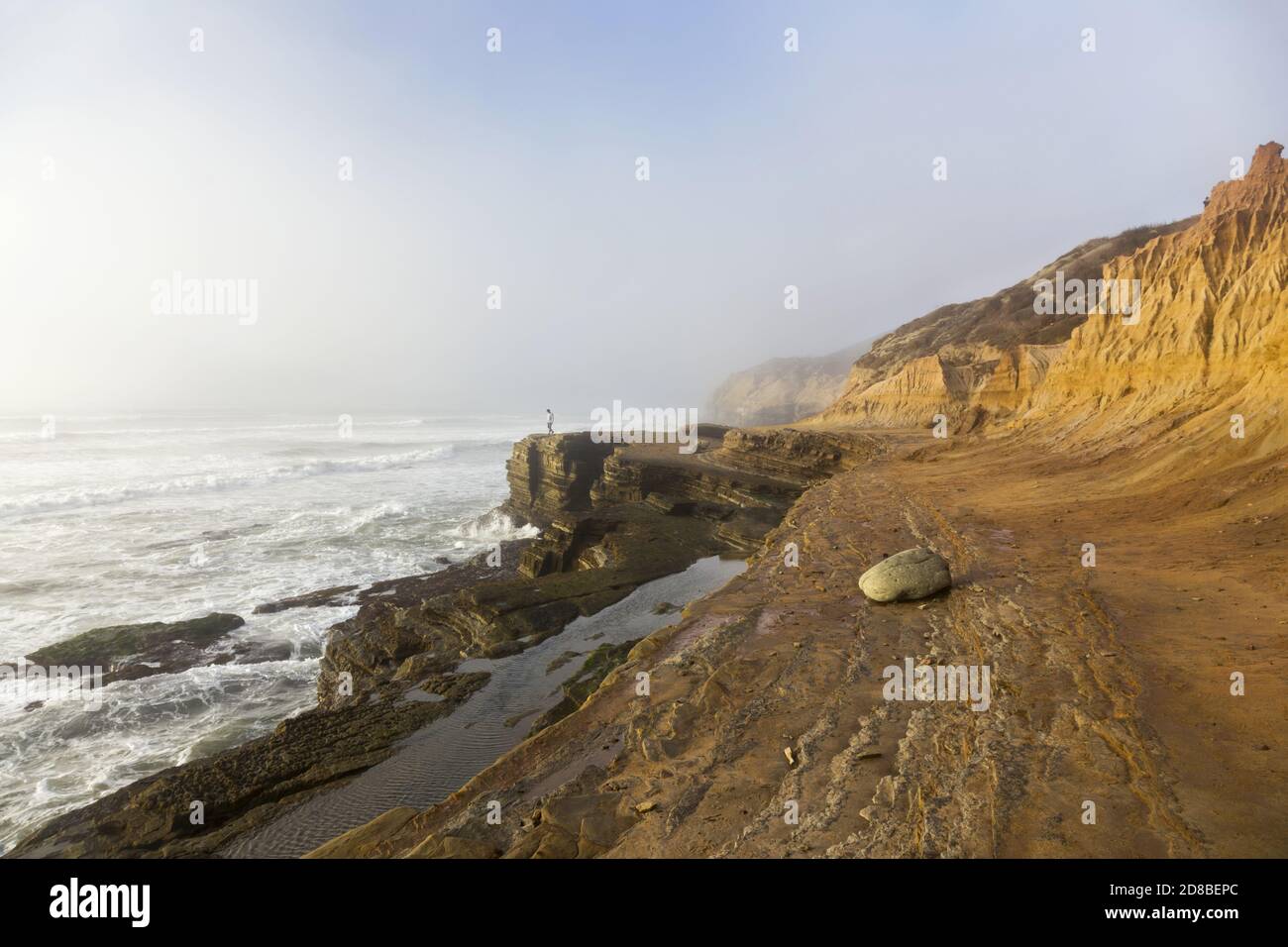 California cliffs ocean hi-res stock photography and images - Alamy