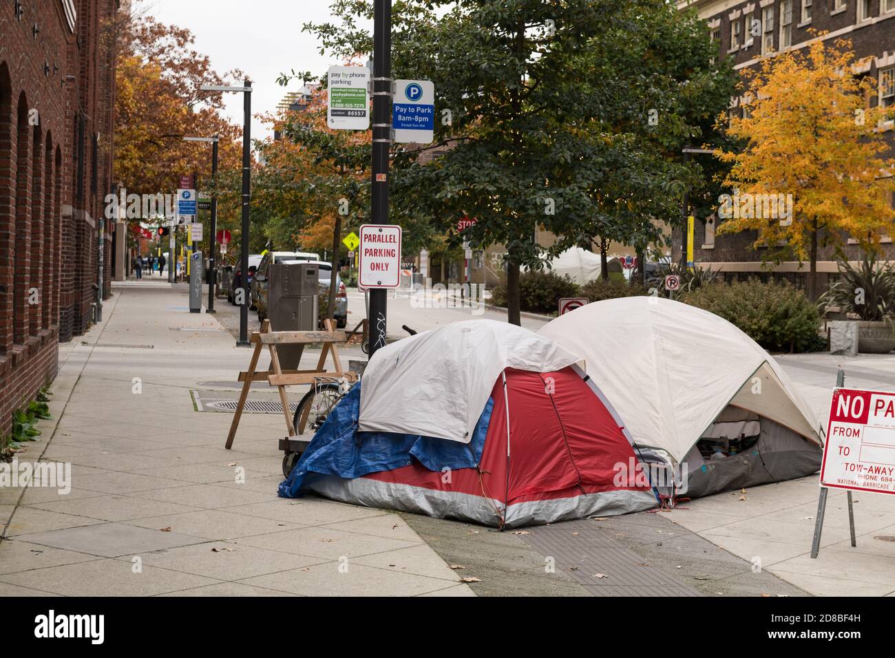 Homelessness pandemic 2020 usa hi-res stock photography and images - Alamy