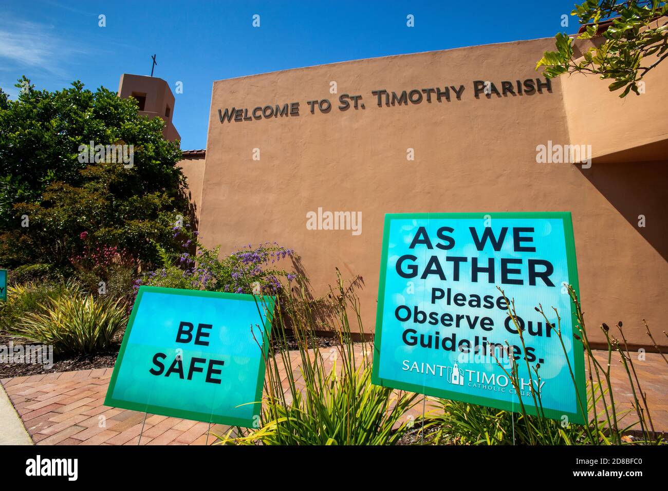 Signs at a Southern California Catholic church welcome arriving ...