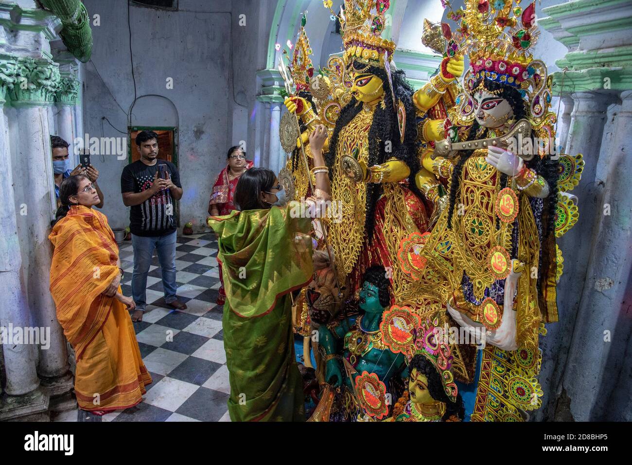 Kolkata, India. 26th Oct, 2020. Different moments of Debi Baron rituals ...