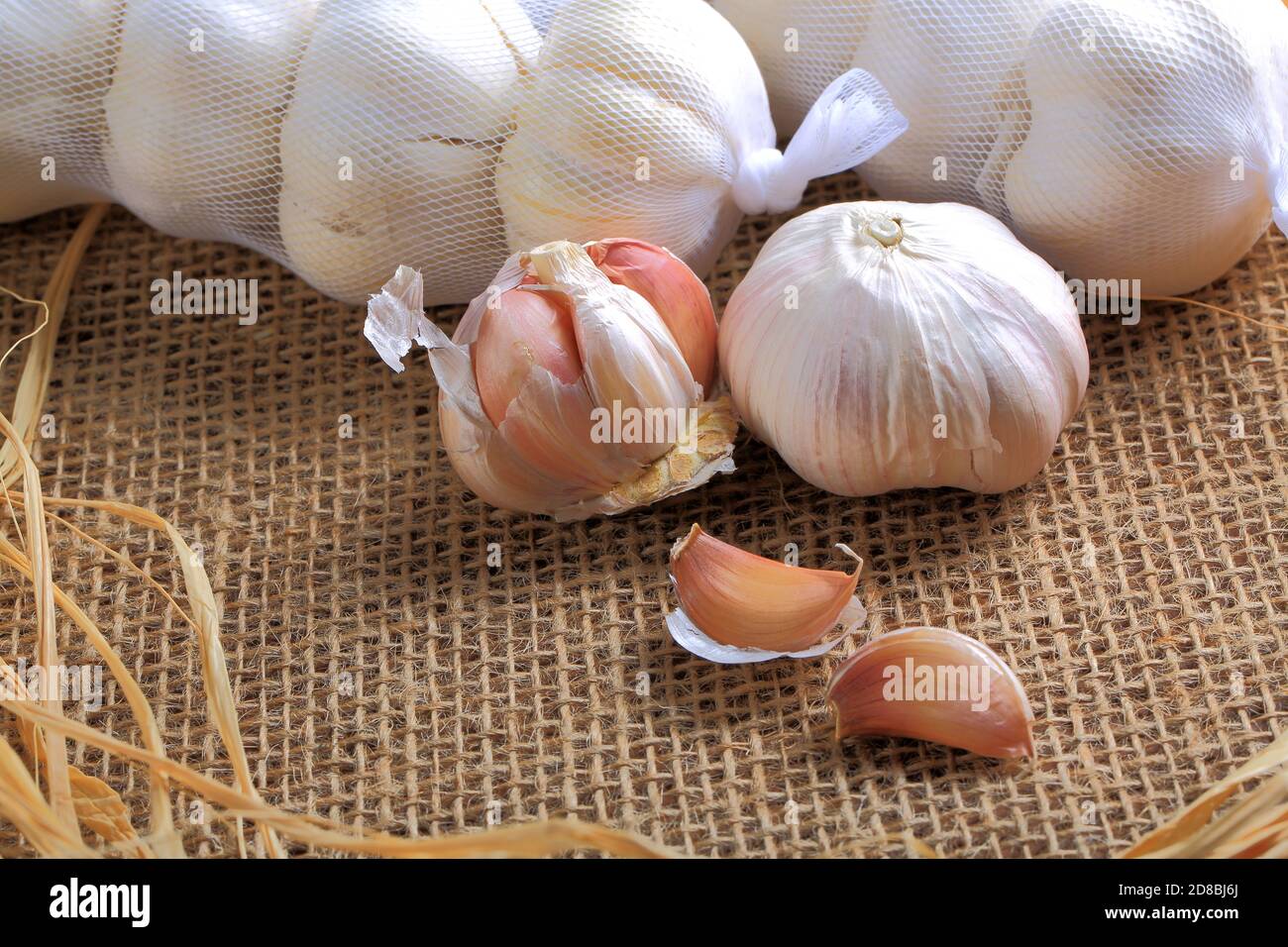 Garlic objects hi-res stock photography and images - Alamy
