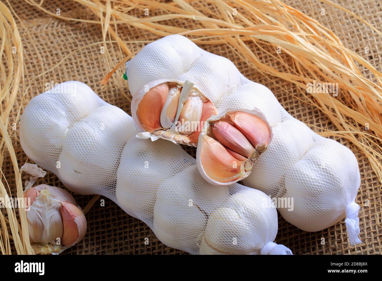 Garlic objects hi-res stock photography and images - Alamy