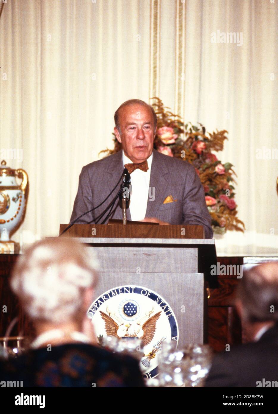 George p shultz hi-res stock photography and images - Alamy