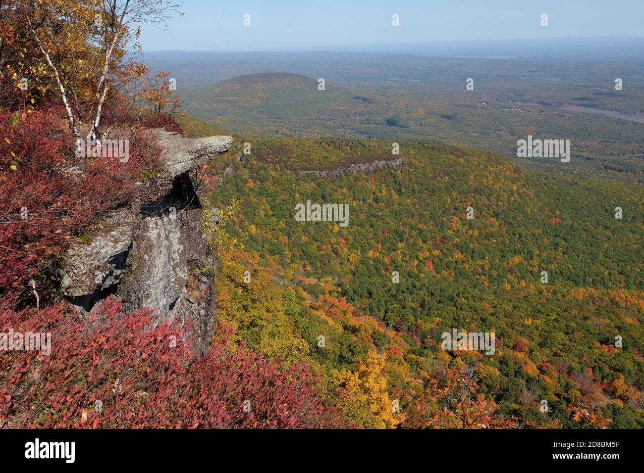 newman's ledge view north south lake, ny Stock Photo - Alamy