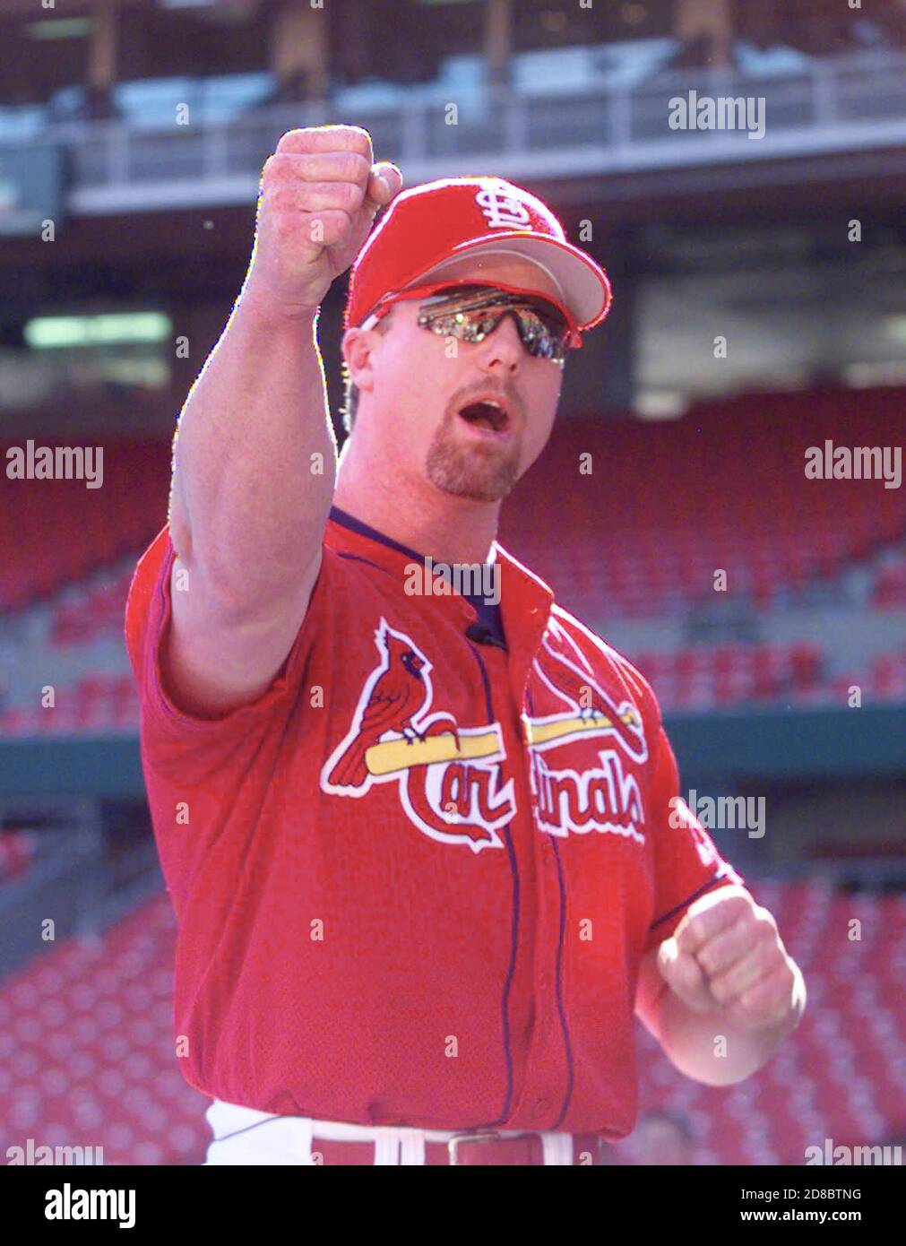 St. Louis Cardinals slugger Mark McGwire before a major league baseball ...