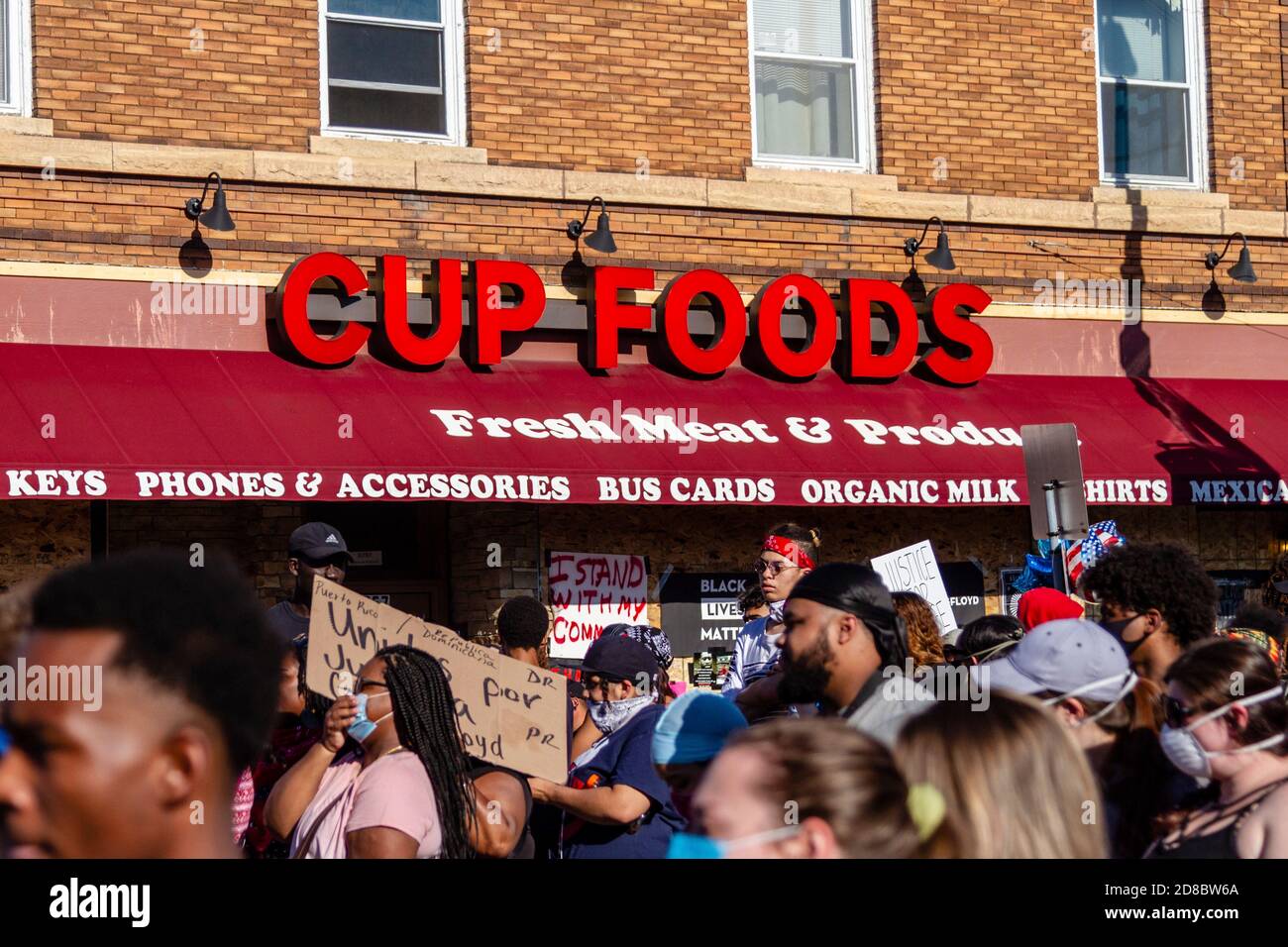George floyd cup foods minneapolis hi-res stock photography and images ...