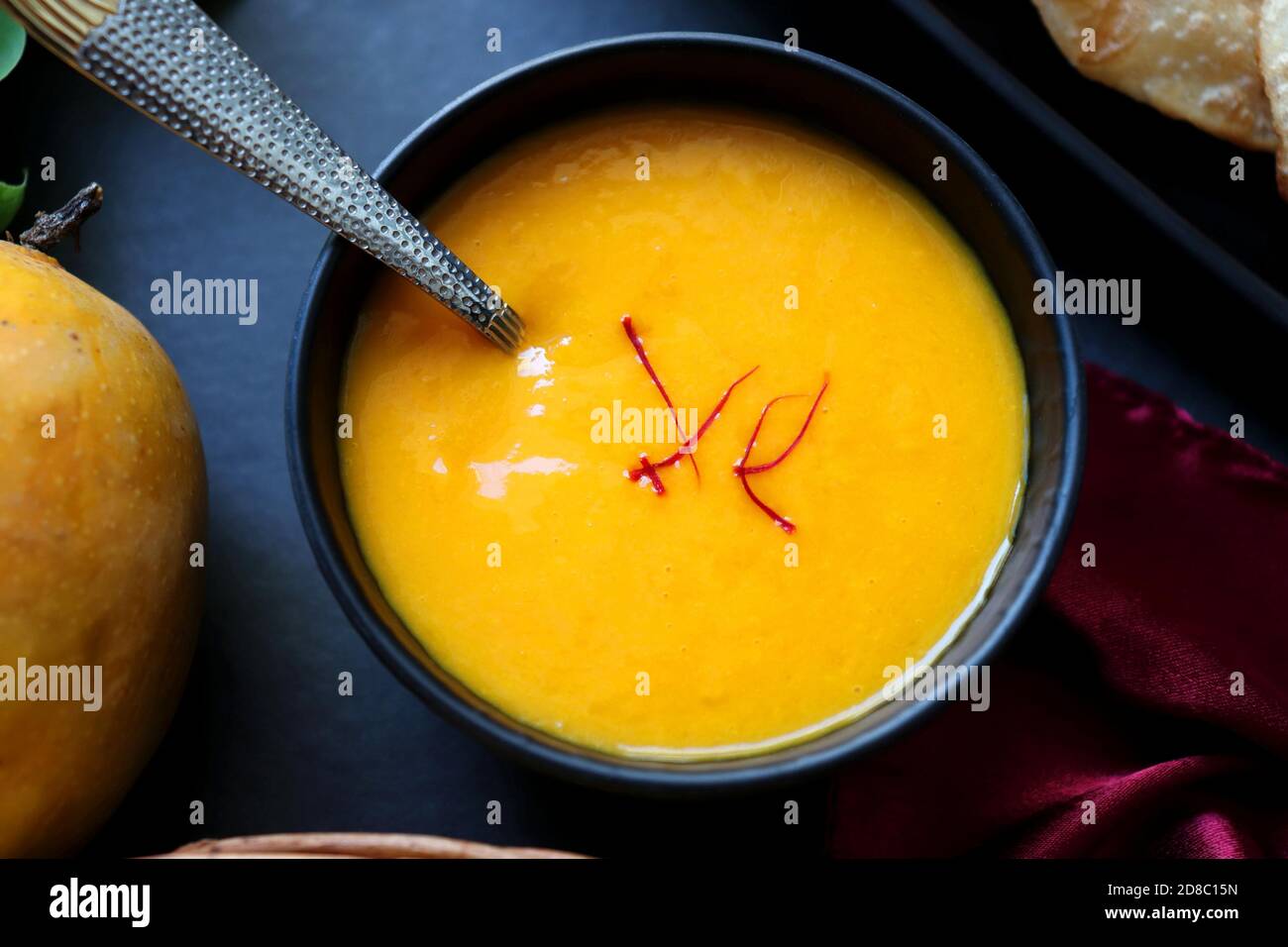 Puri bread hi-res stock photography and images - Alamy