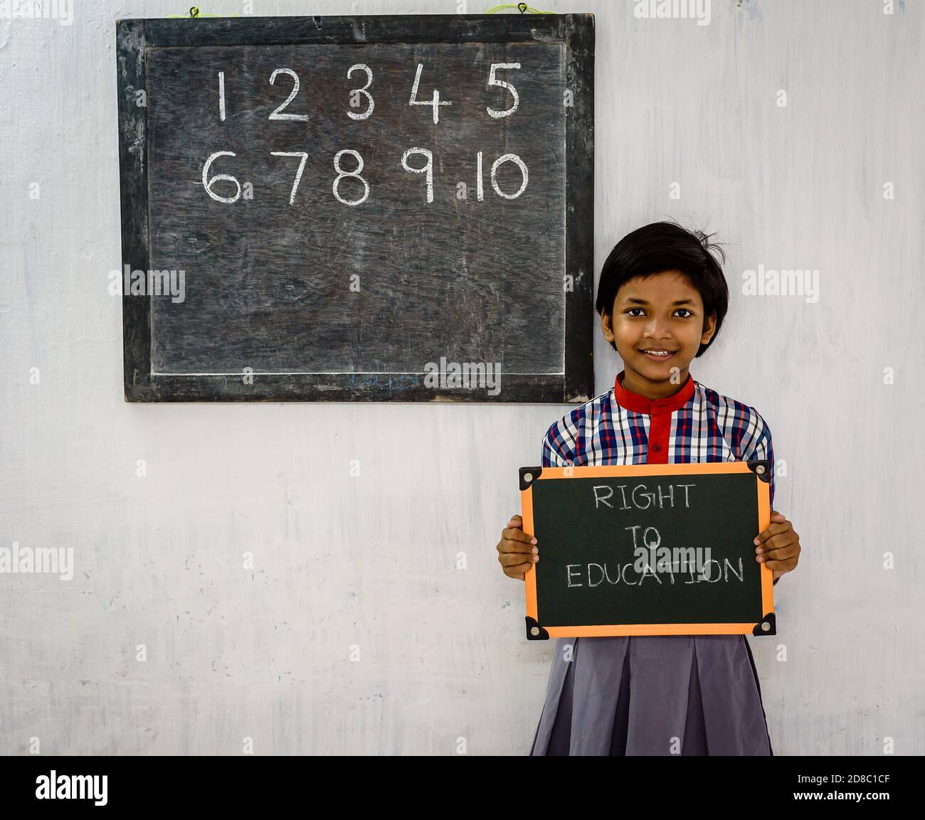 School blackboard classroom india hi-res stock photography and images ...