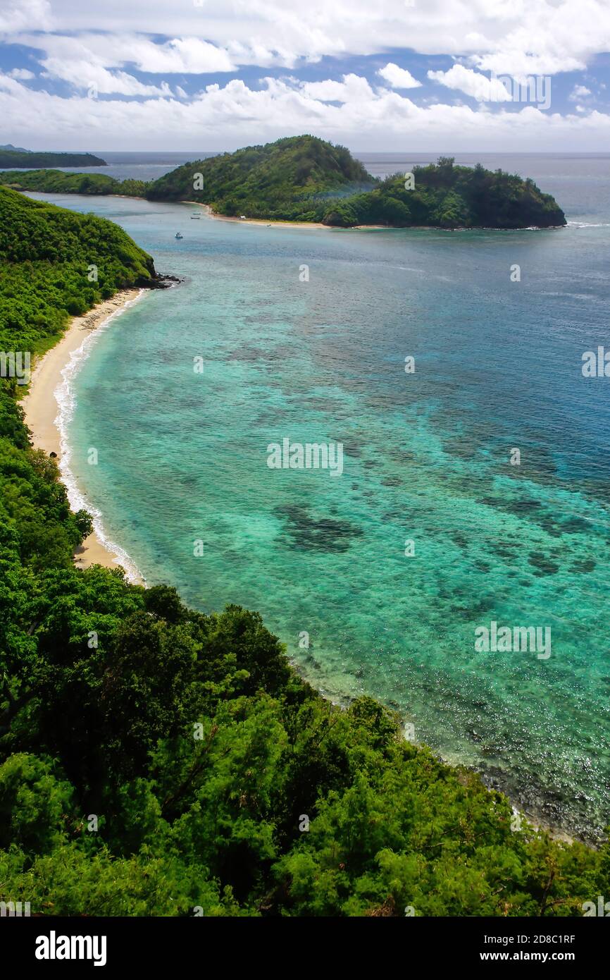 View of Drawaqa Island coastline and Nanuya Balavu Island, Yasawa ...