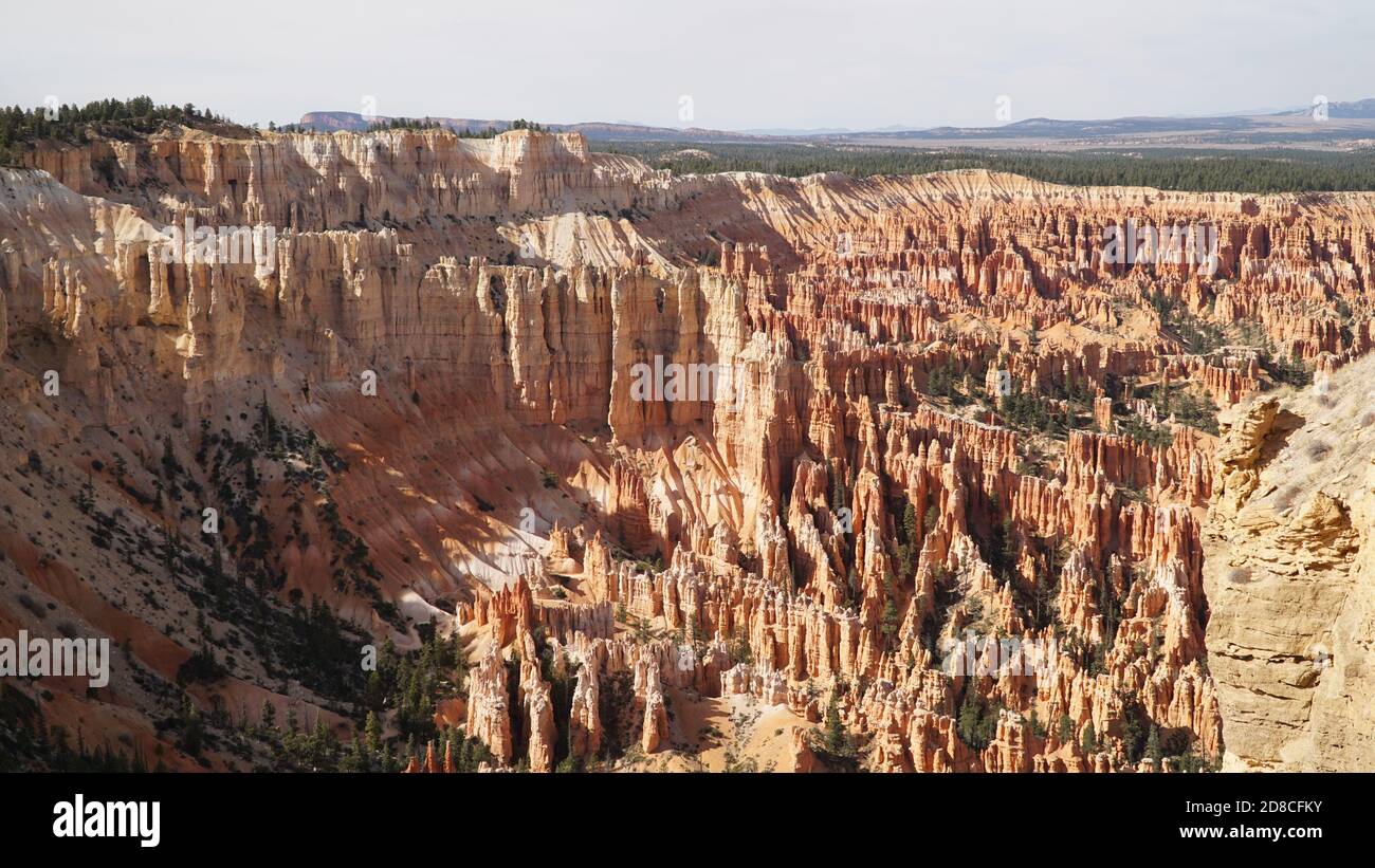Bryce Canyon National Park with views on the sandstone cliffs from ...