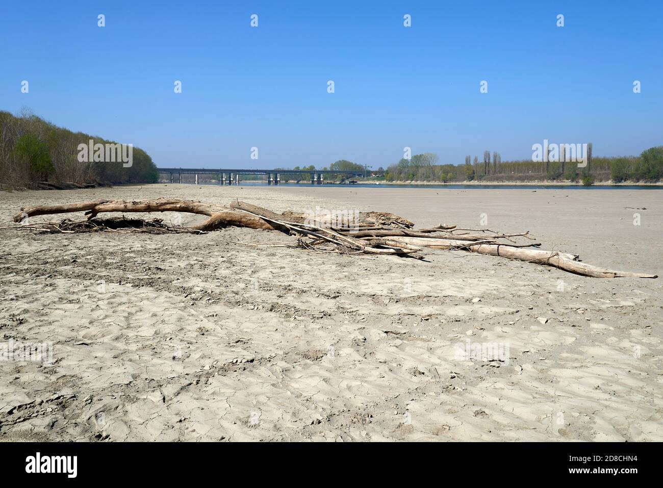 Po river italy drought hi-res stock photography and images - Alamy