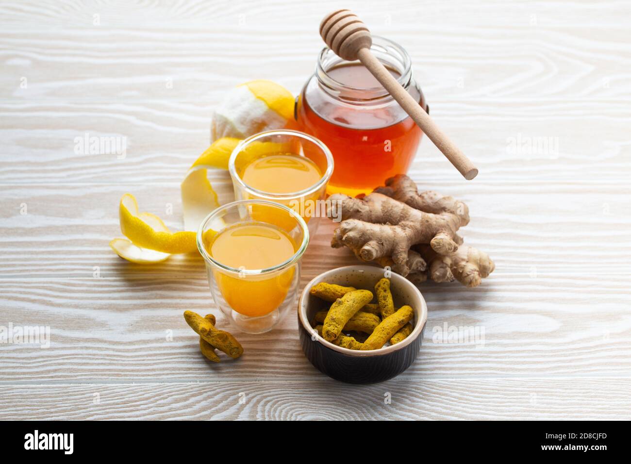 Turmeric lemon honey beverage Stock Photo - Alamy