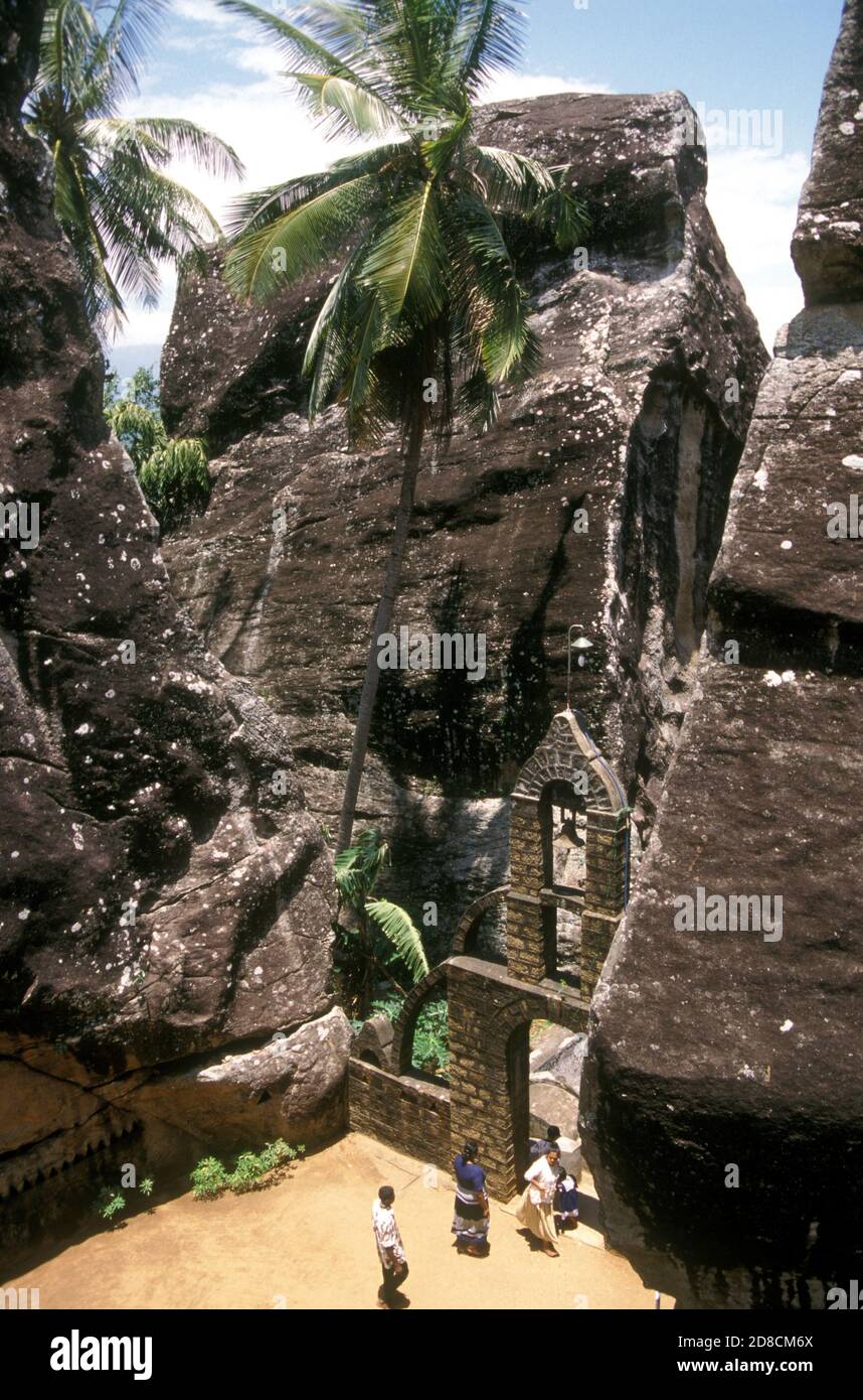 Aluvihara rock temple, Matale district, Sri Lanka Stock Photo - Alamy