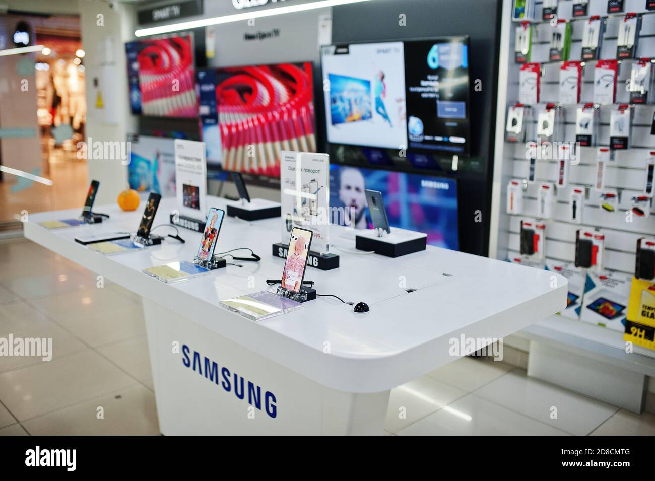 Kyiv, Ukraine - October 28, 2019: New Samsung mobile smartphones are ...