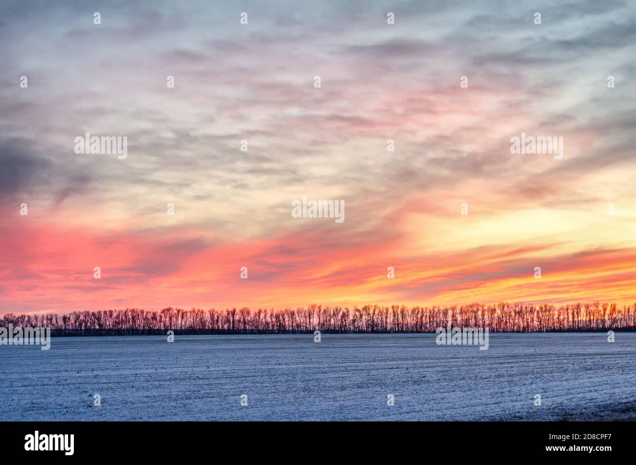 Sunrise over field red white hi-res stock photography and images - Alamy