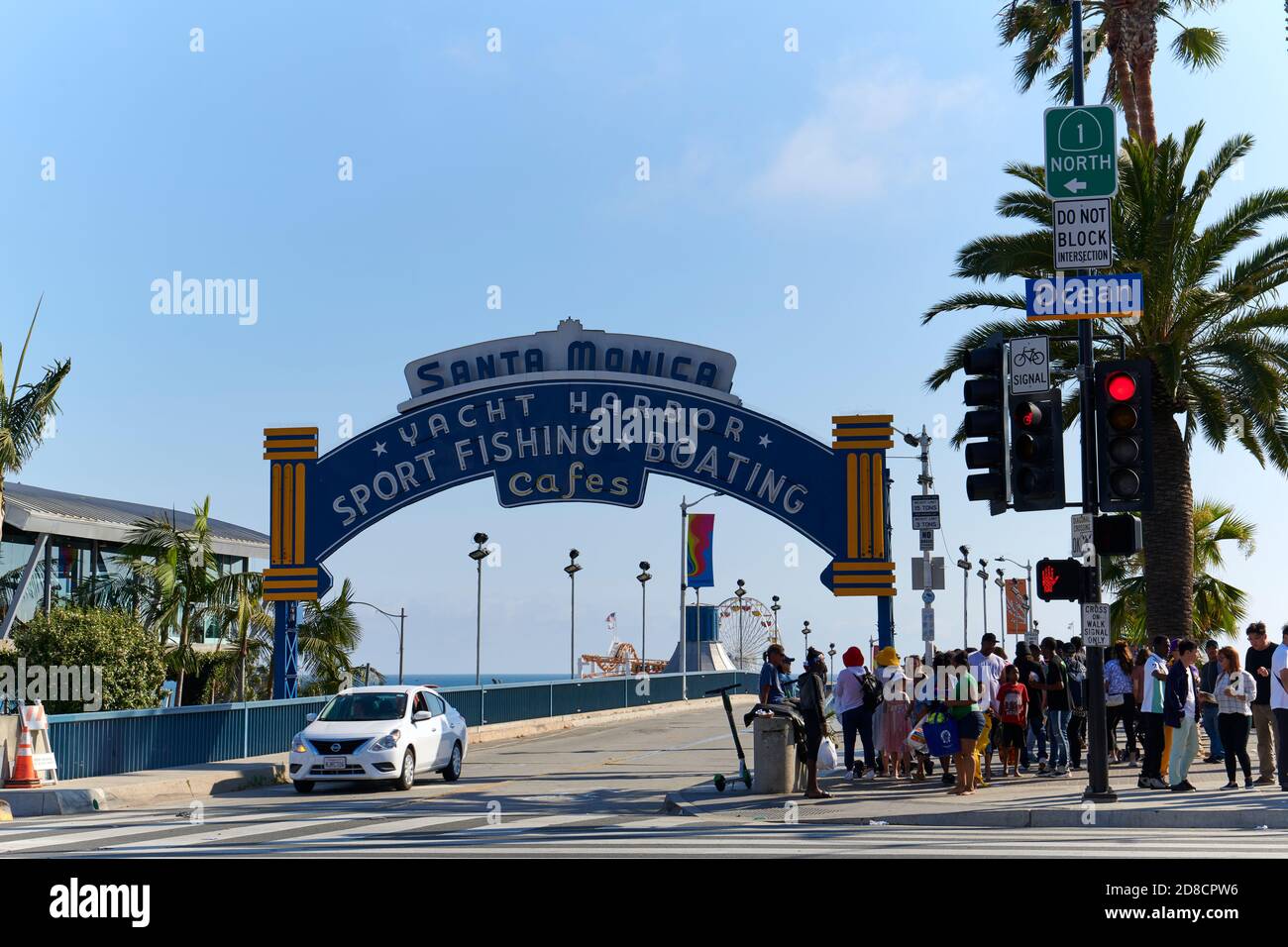 Pier Entrance, Santa Monica Pier, California, USA Stock Photo - Alamy