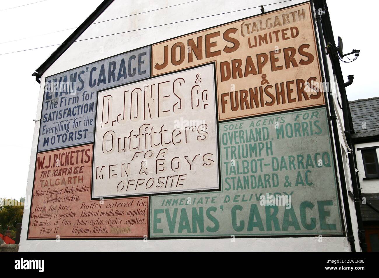 Painted advertising on buildings uk hi-res stock photography and images ...