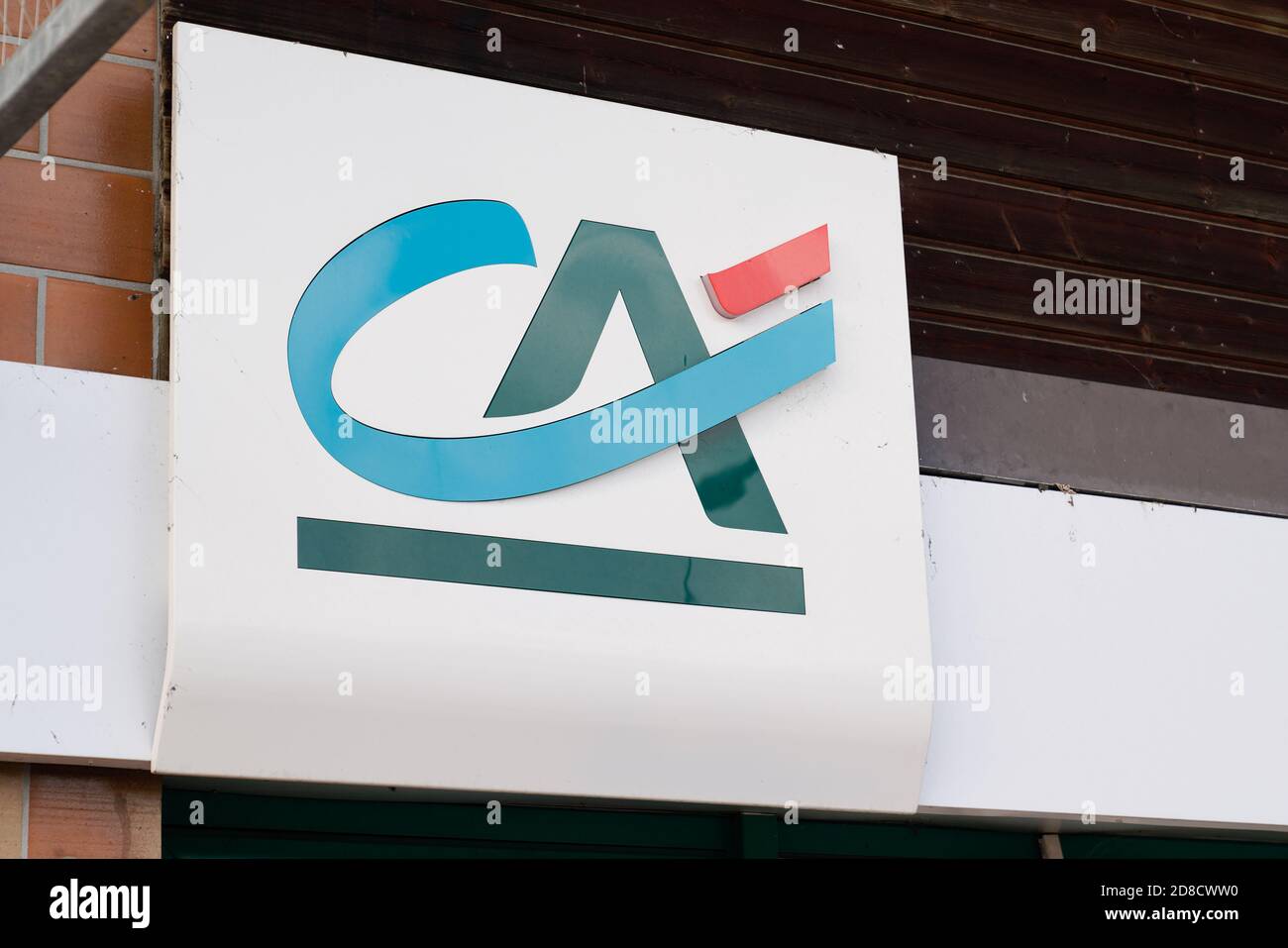 Credit agricole logo hi-res stock photography and images - Alamy