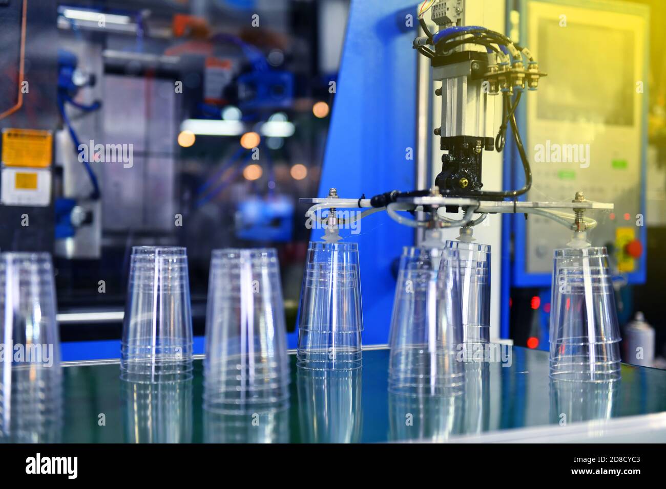 Clear Plastic glass transfer on Automated conveyor systems industrial ...