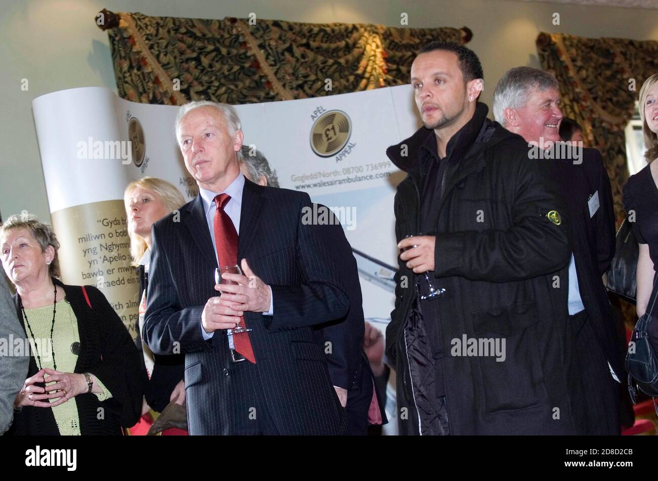 Jj williams welsh rugby hi-res stock photography and images - Alamy