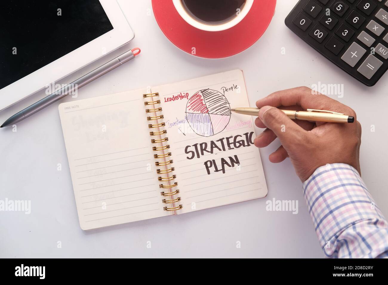 hand written growth chart on notepad at office desk Stock Photo - Alamy