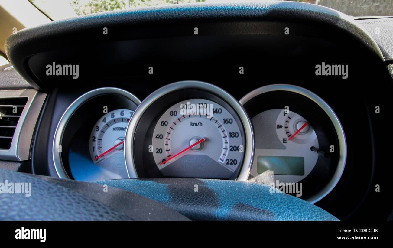 Close up of a car dashboard speedometer panel Stock Photo - Alamy
