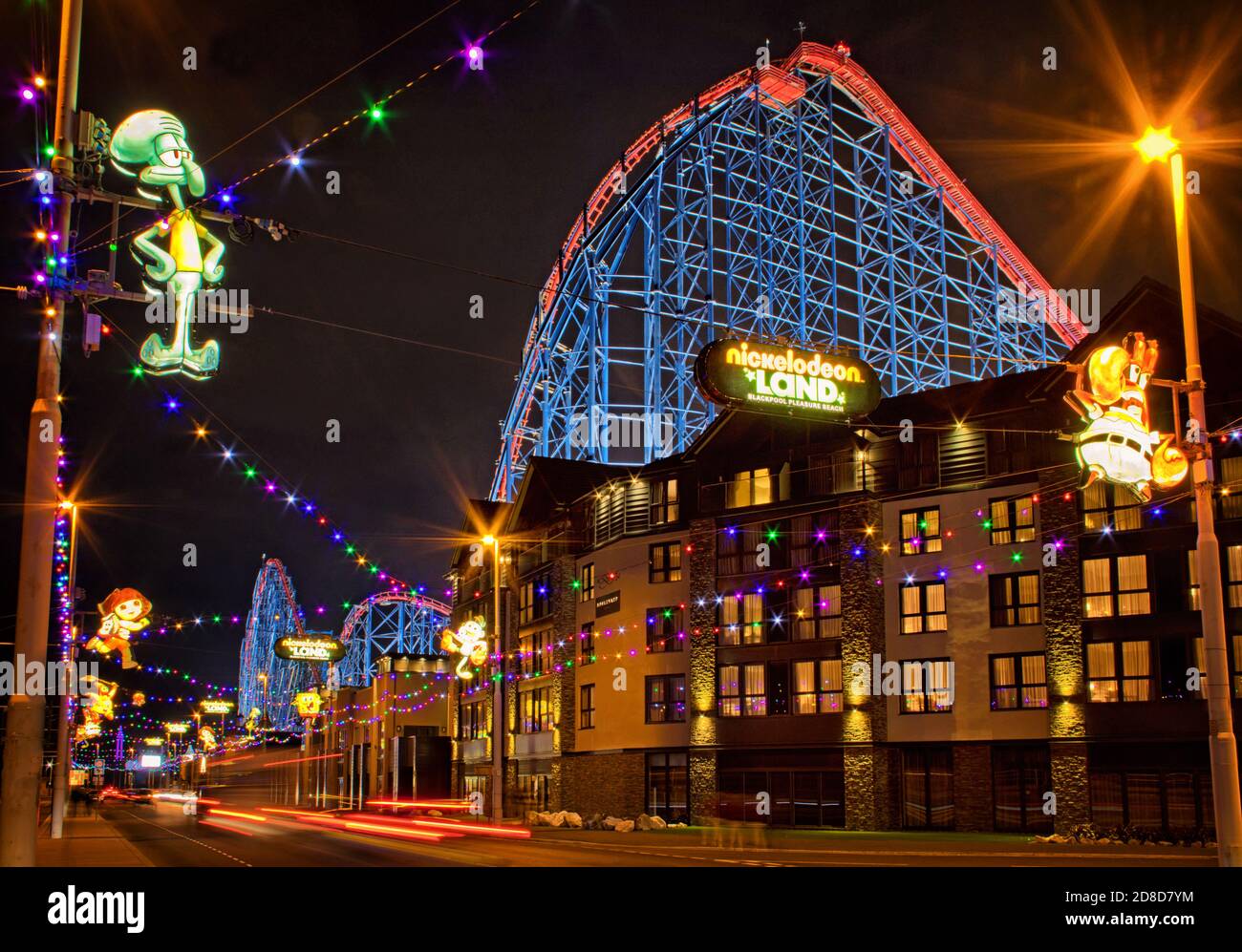Pleasure beach blackpool night hi-res stock photography and images - Alamy