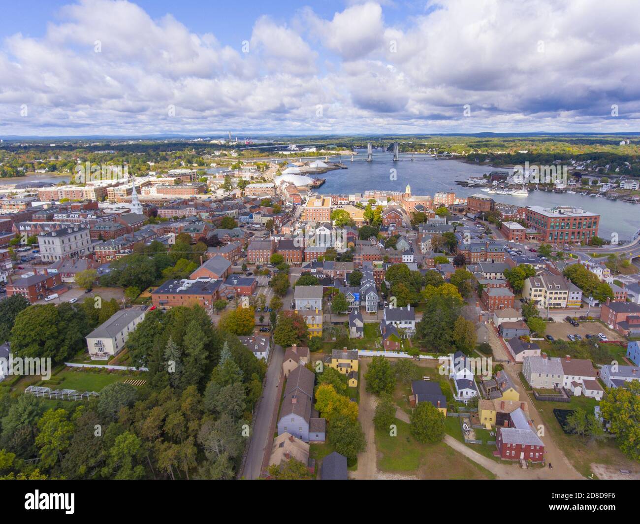 Portsmouth historic city center and Waterfront of Piscataqua River ...