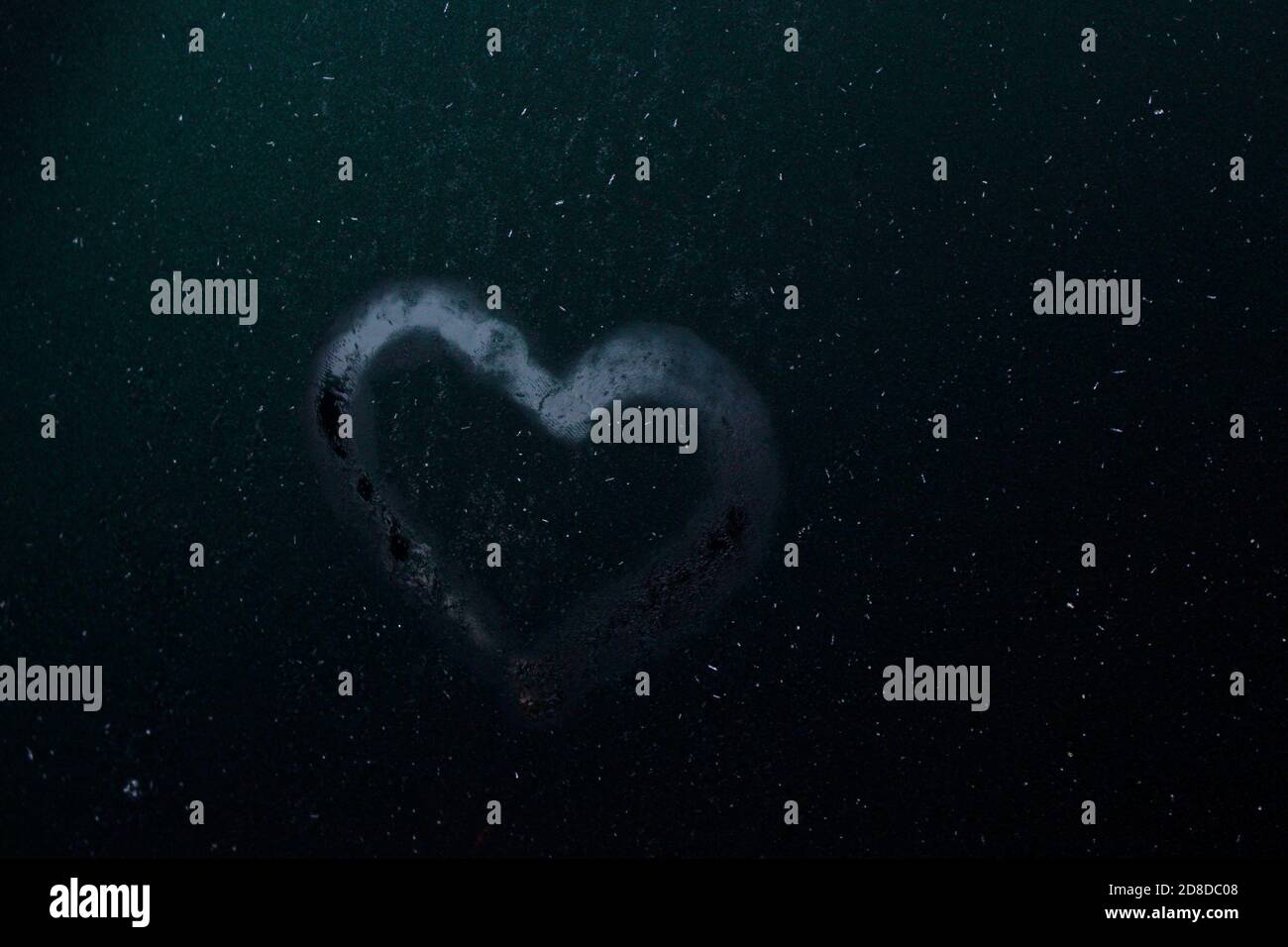 Heart written snow hi-res stock photography and images - Alamy