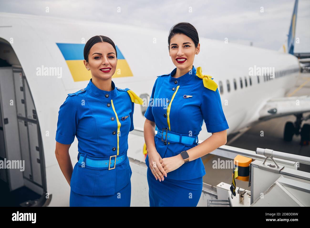 Stewardesses hi-res stock photography and images - Alamy