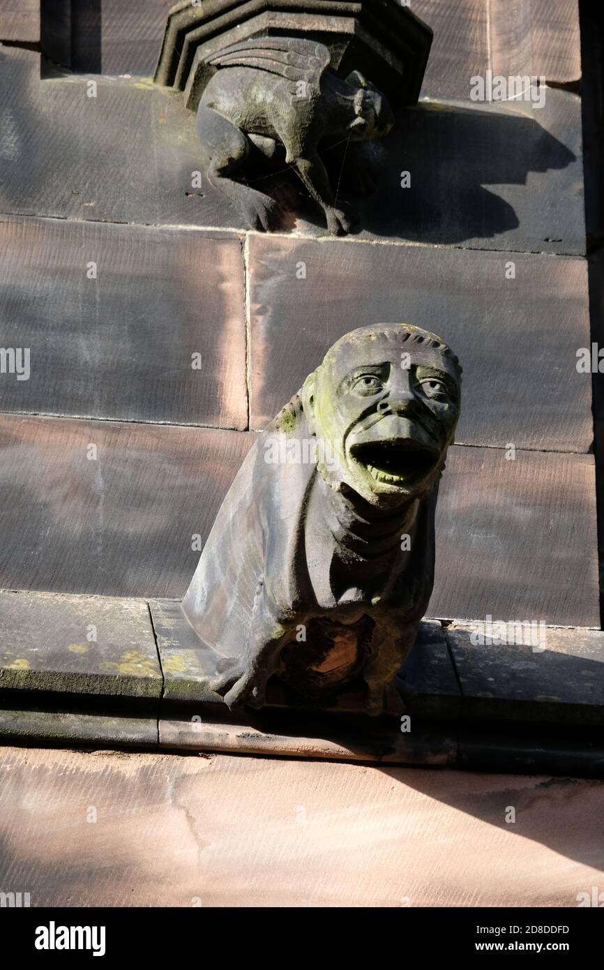 Gargoyle england creature hi-res stock photography and images - Alamy