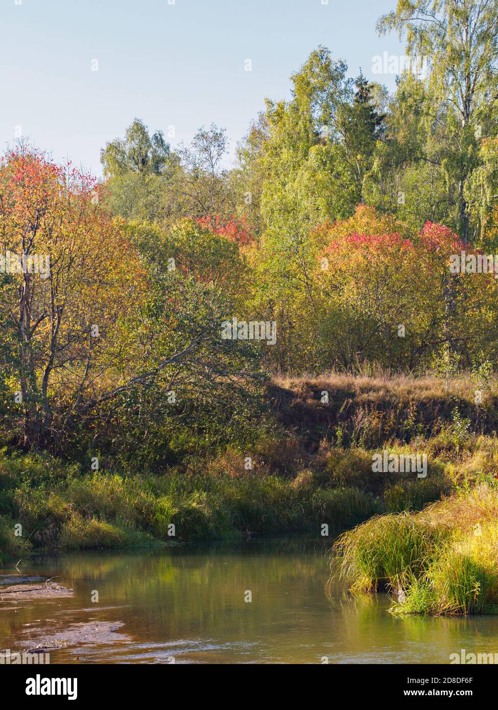Small river bend hi-res stock photography and images - Alamy