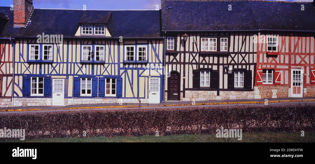Beautiful homes in normandy hi-res stock photography and images - Alamy