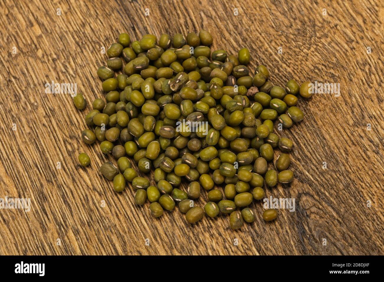 Dry raw beans mung ready for cooking Stock Photo - Alamy