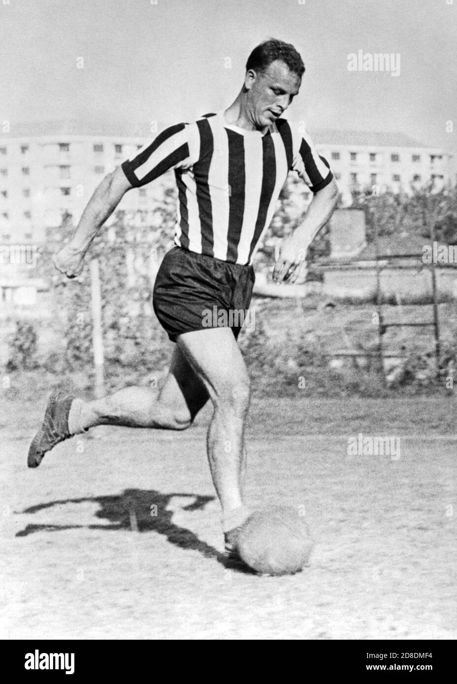 La gigante Black and White Stock Photos & Images - Alamy