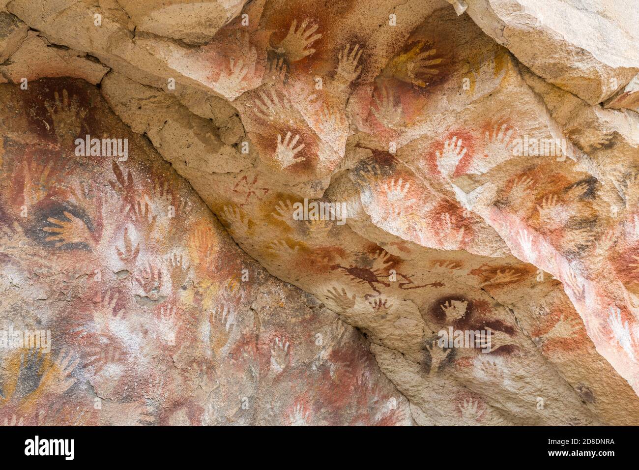 Rock art in Cueva de las Manos, Argentina Stock Photo - Alamy