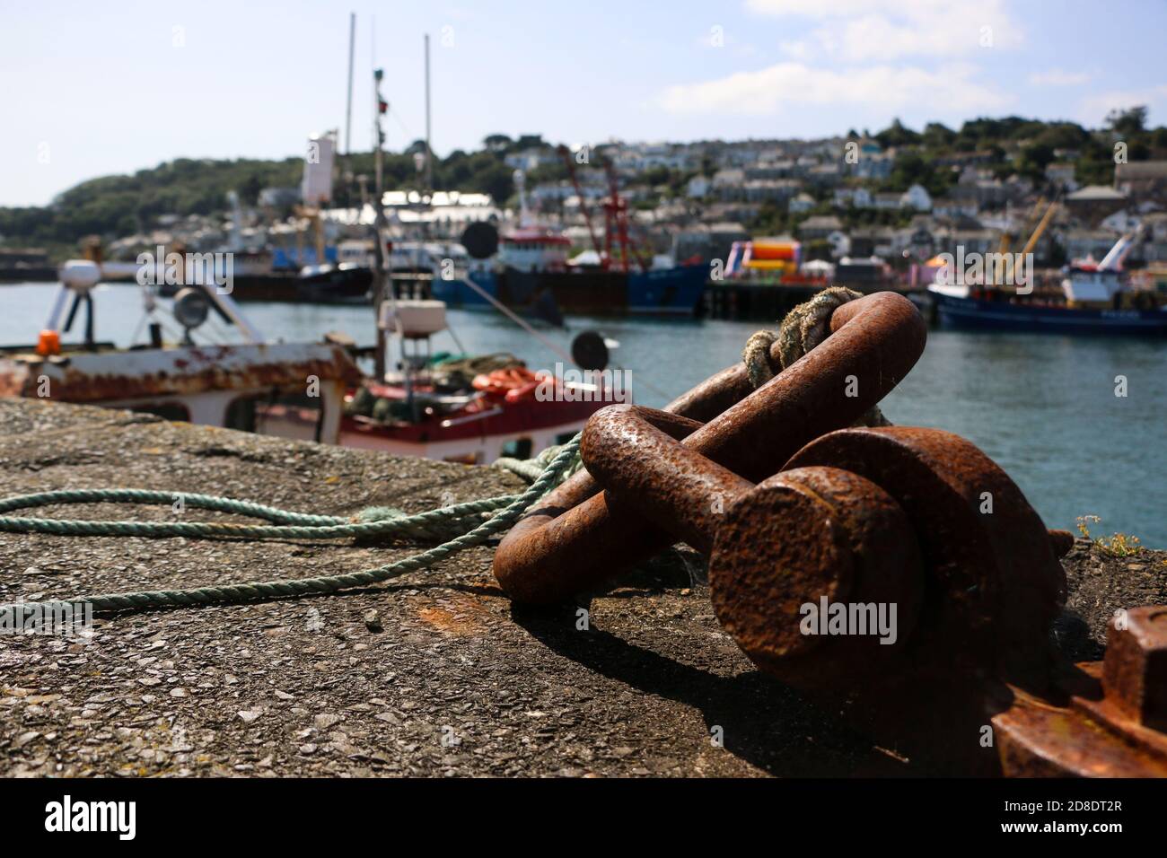 Rusty boats hi-res stock photography and images - Alamy
