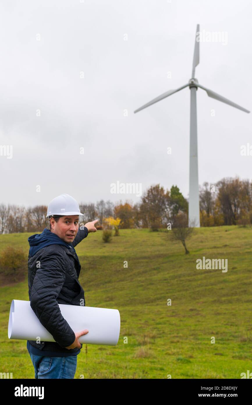 Male wind power plant worker hi-res stock photography and images - Alamy