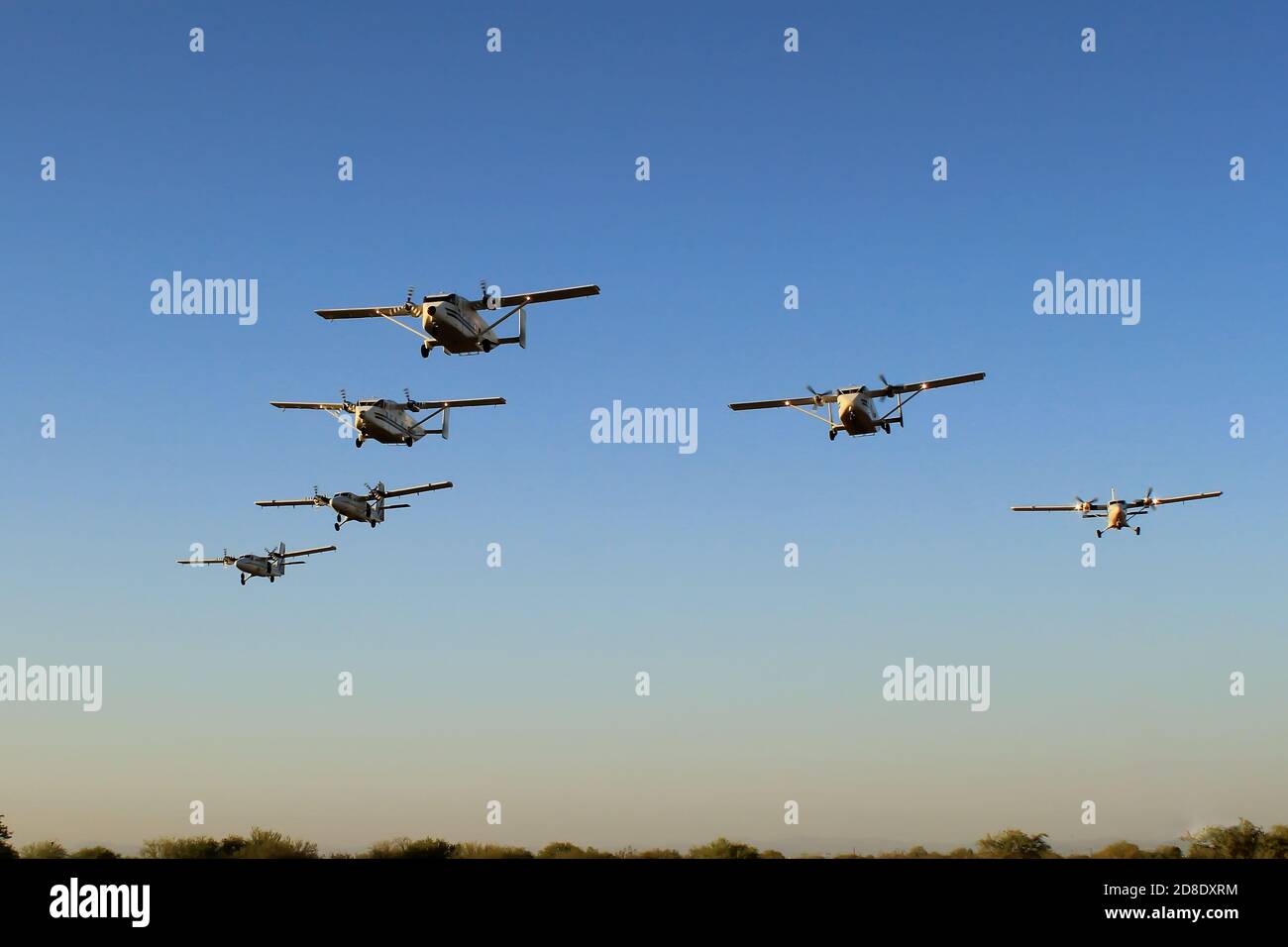Group of airplanes hi-res stock photography and images - Alamy
