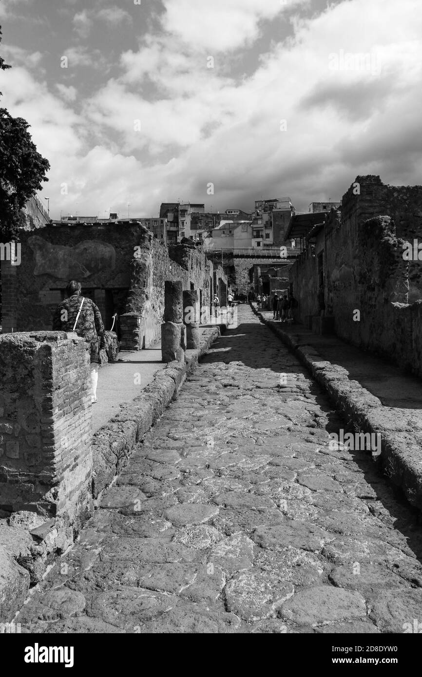 Archaeology dig Black and White Stock Photos & Images - Alamy