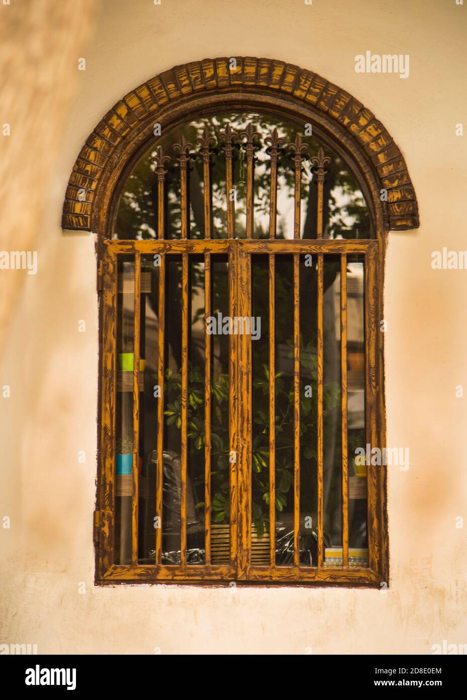 Metal frame window interior hi-res stock photography and images - Alamy