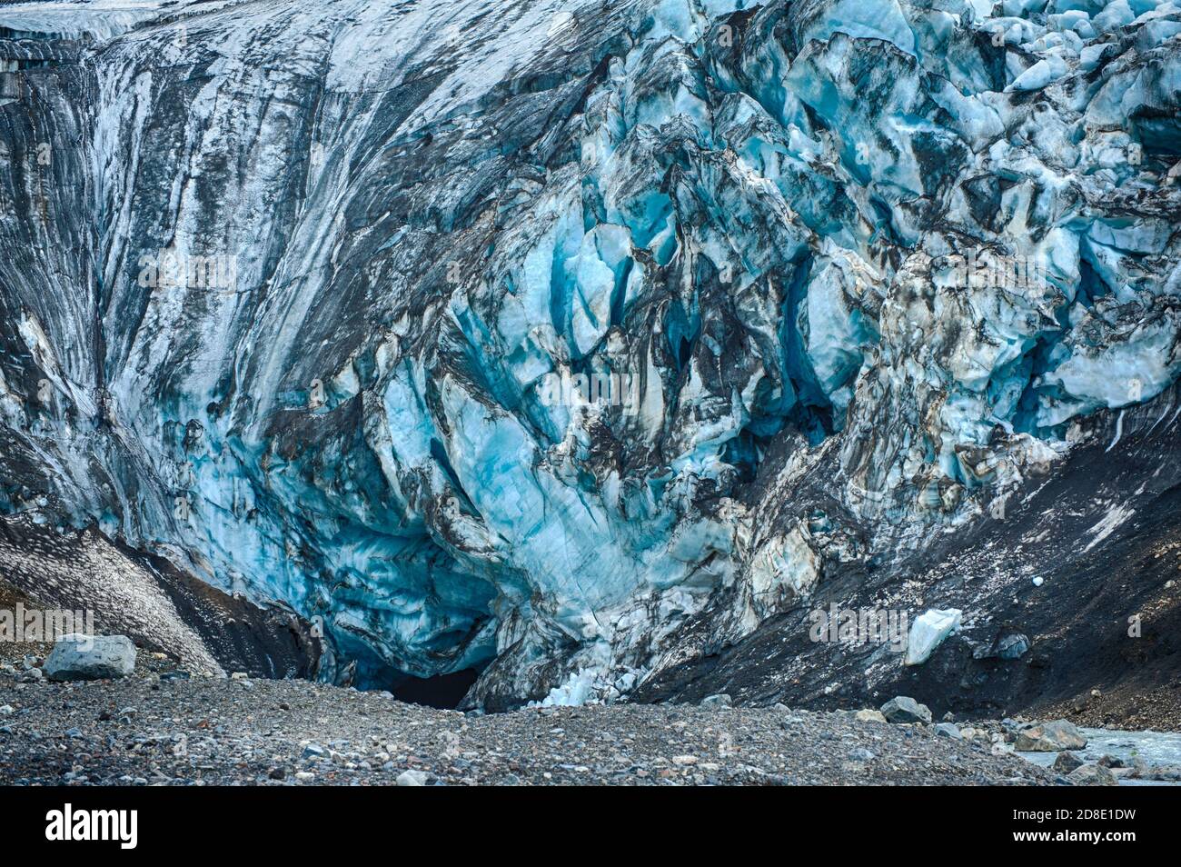 Detailed photo of the Icelandic glacier ice with a incredibly vivid ...