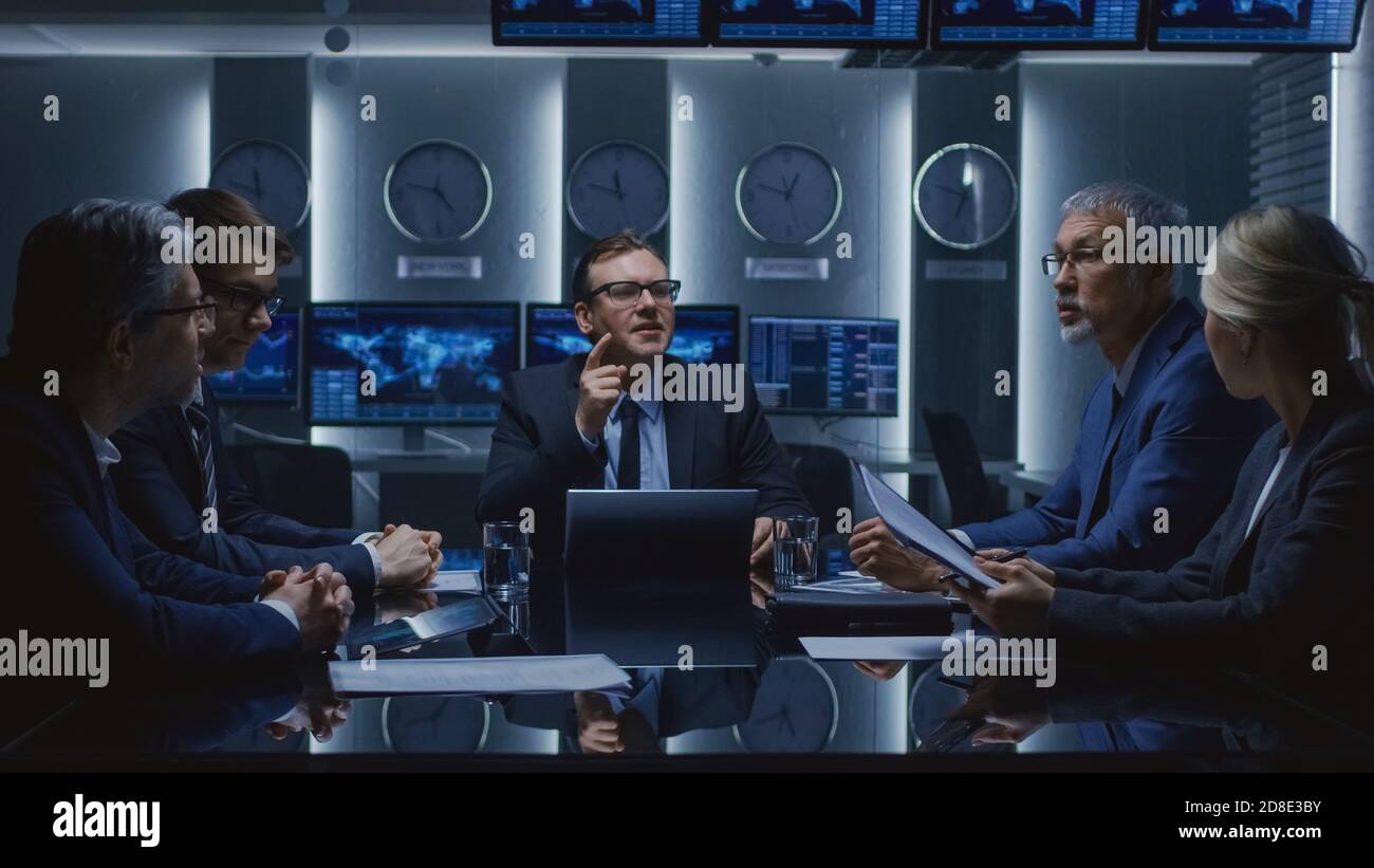 Emergency operations center hi-res stock photography and images - Alamy