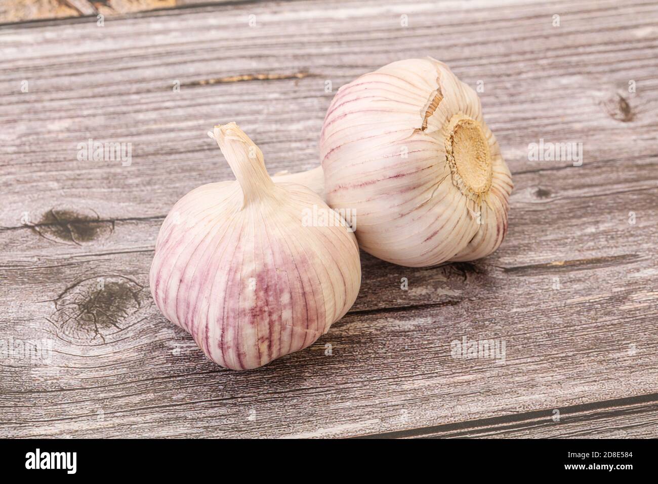 Fresh ripe and tasty garlic isolated Stock Photo - Alamy