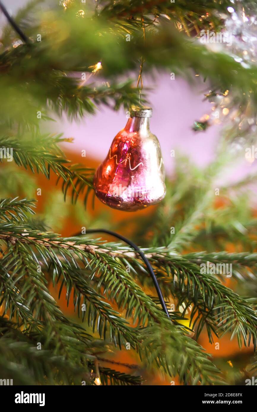 Decorated Christmas tree. Festive sparkling bright background Stock ...