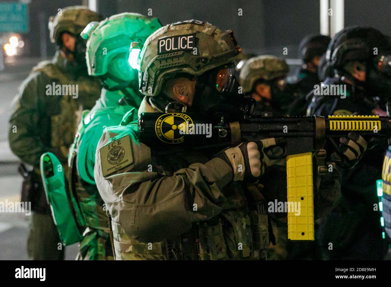 Dhs building hi-res stock photography and images - Alamy