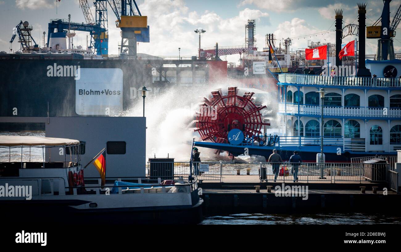 TallantImages Boat Passenger Harbor Hamburg Stock Photo - Alamy