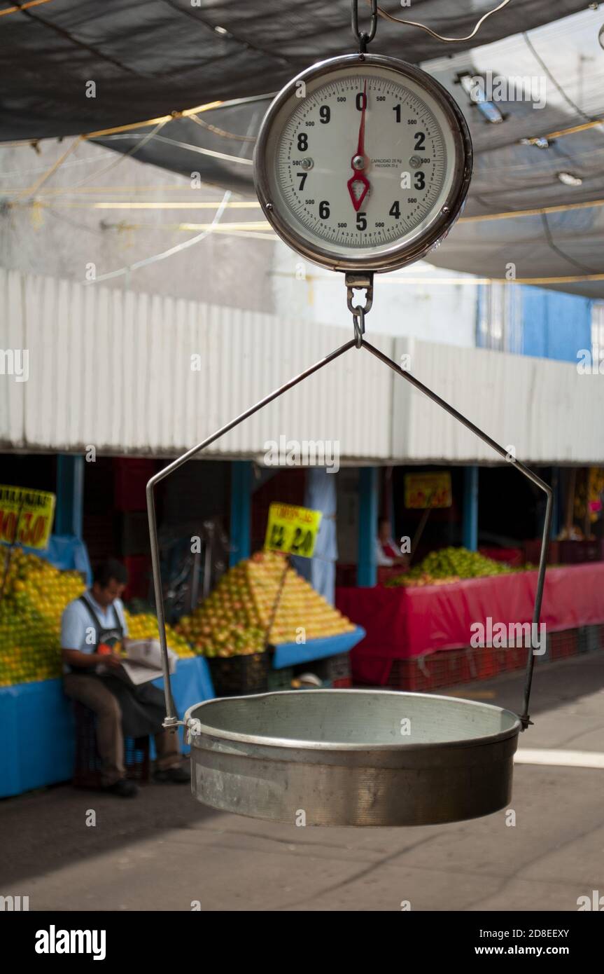 Balance scales money hi-res stock photography and images - Alamy